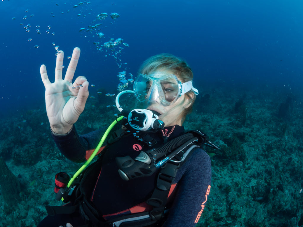 How Scuba Diving Can Boost Mental Health And Mindfulness, And Lower ...